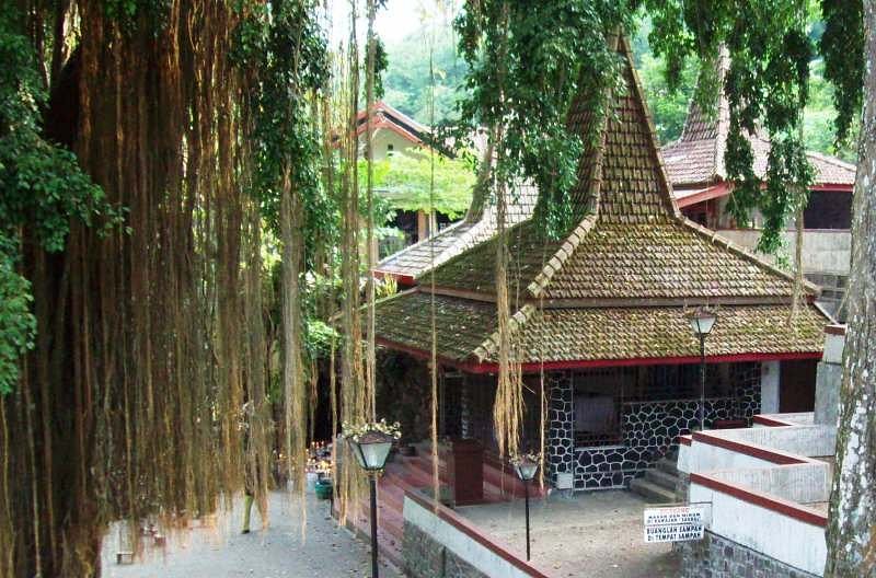 10 Tempat Wisata Religi di Indonesia yang Wajib Kamu Kunjungi | Toprank ...